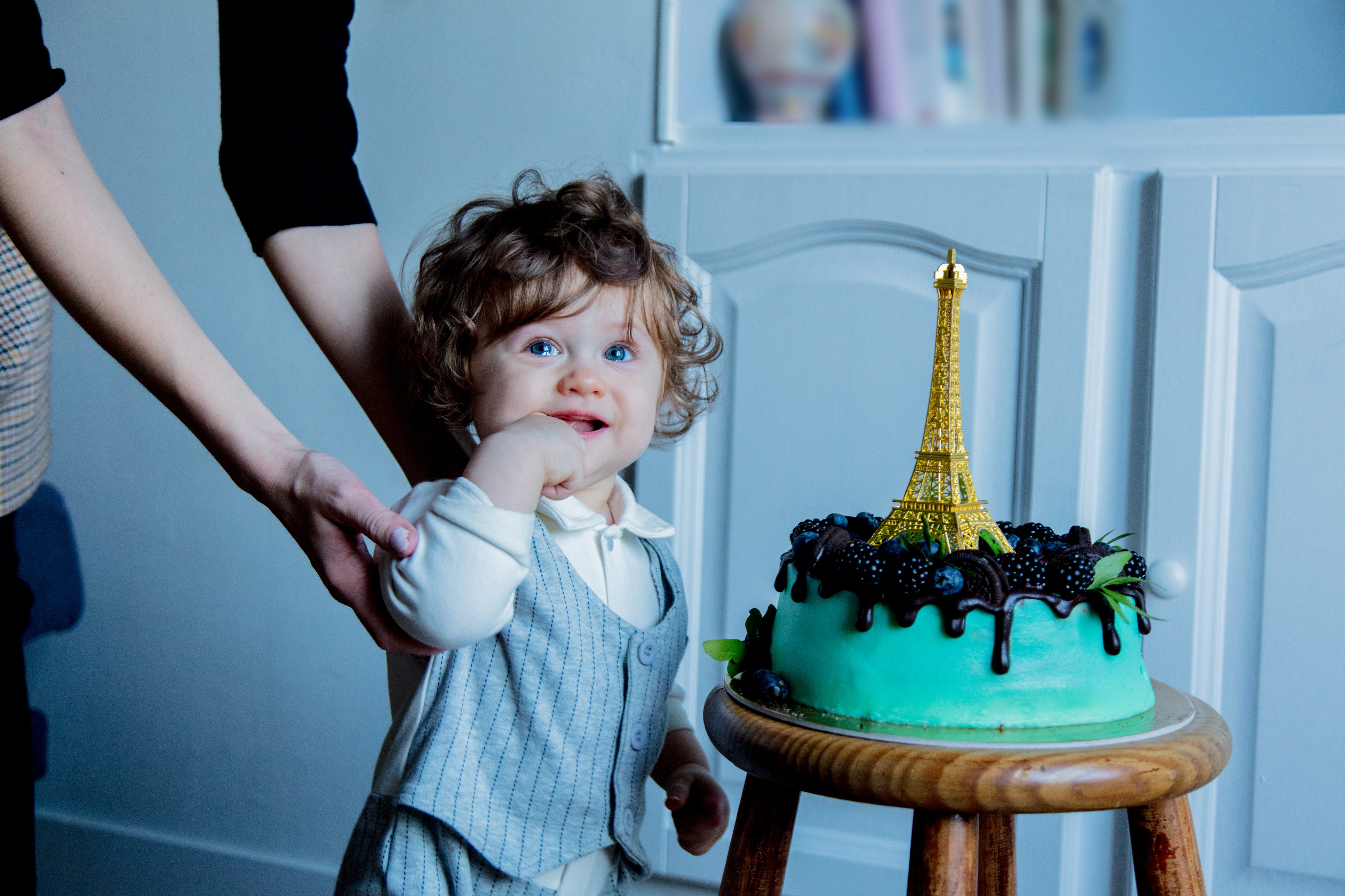Joyeux Anniversaire! How To Greet Your Friend In French On Their ...